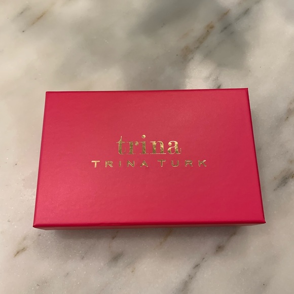 Trina Turk | Accessories | Nwt Trina Turk Leopard Print Small Zip ...